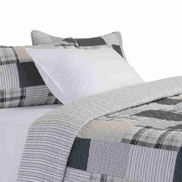Leon Plaid Printed Patchwork Quilt – Home Sweet Linen